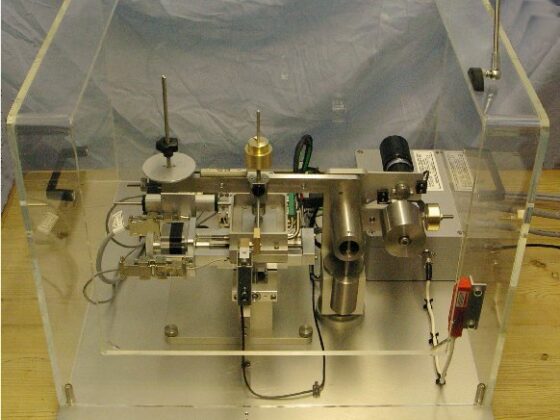 스틱 슬립 시험기 - Tribology 시험분석기 한미산업 - 영국 PHOENIX사 모델 TE79